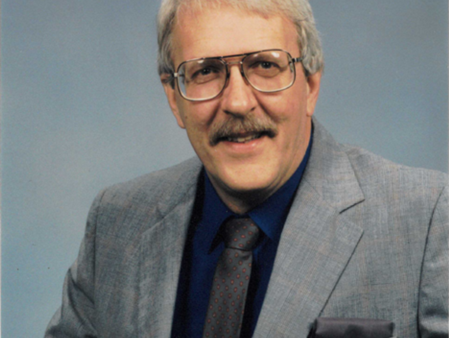 Robert L. "Bob" Phillips Obituary